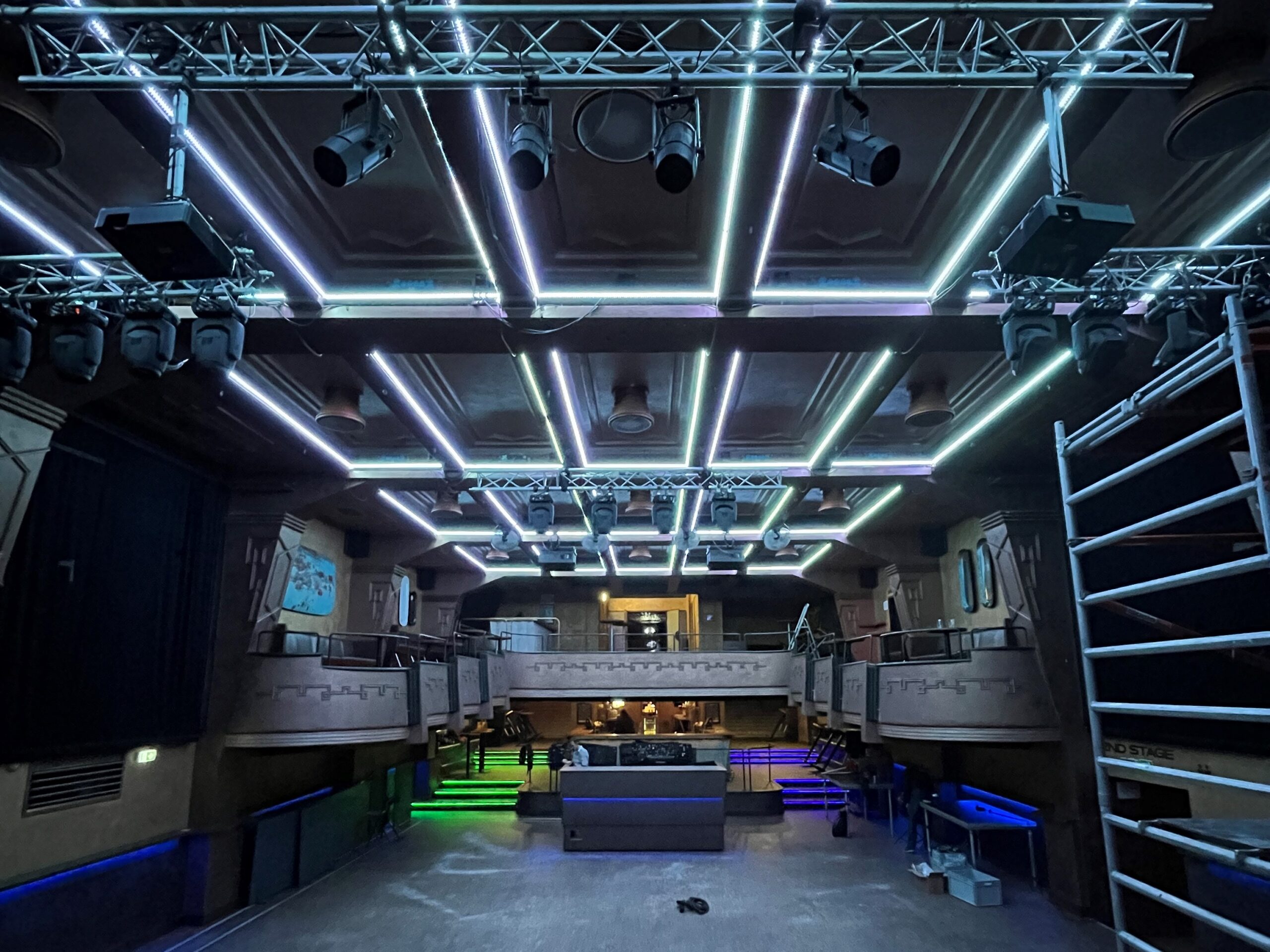 Ceiling in ROXY Is Enhanced with Dynamic Lighting - Spectoda